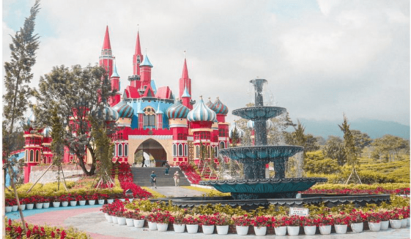 Paket Honeymoon Bandung 3 Hari 2 Malam – Iq Holiday Tour